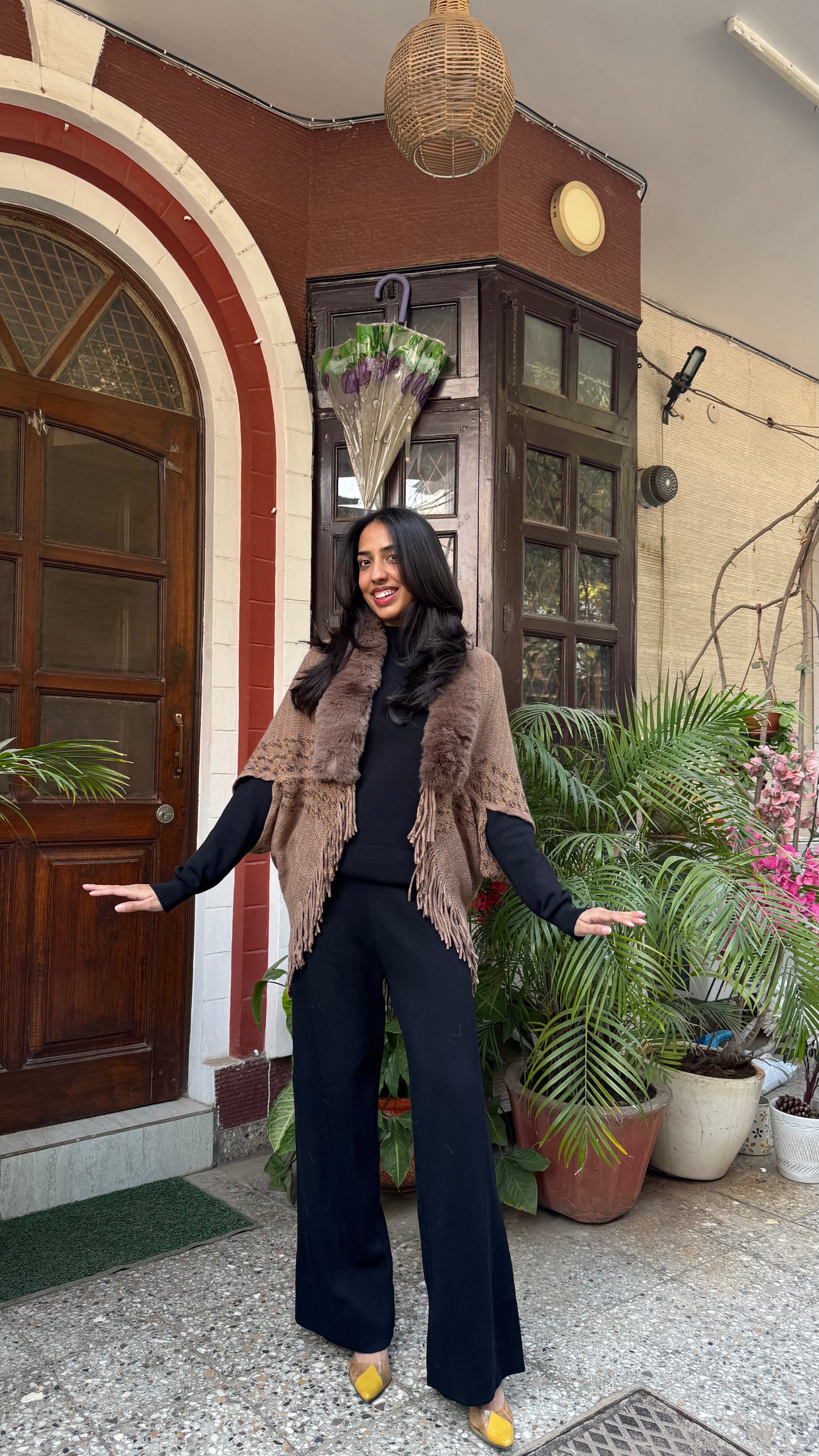 Houndstooth Fur Shrug - Brown (Free Size) – The Wink Label