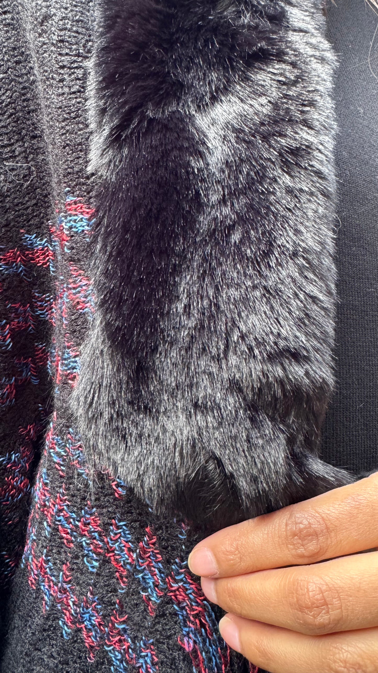 Houndstooth Fur Shrug - Black (Free Size) – The Wink Label